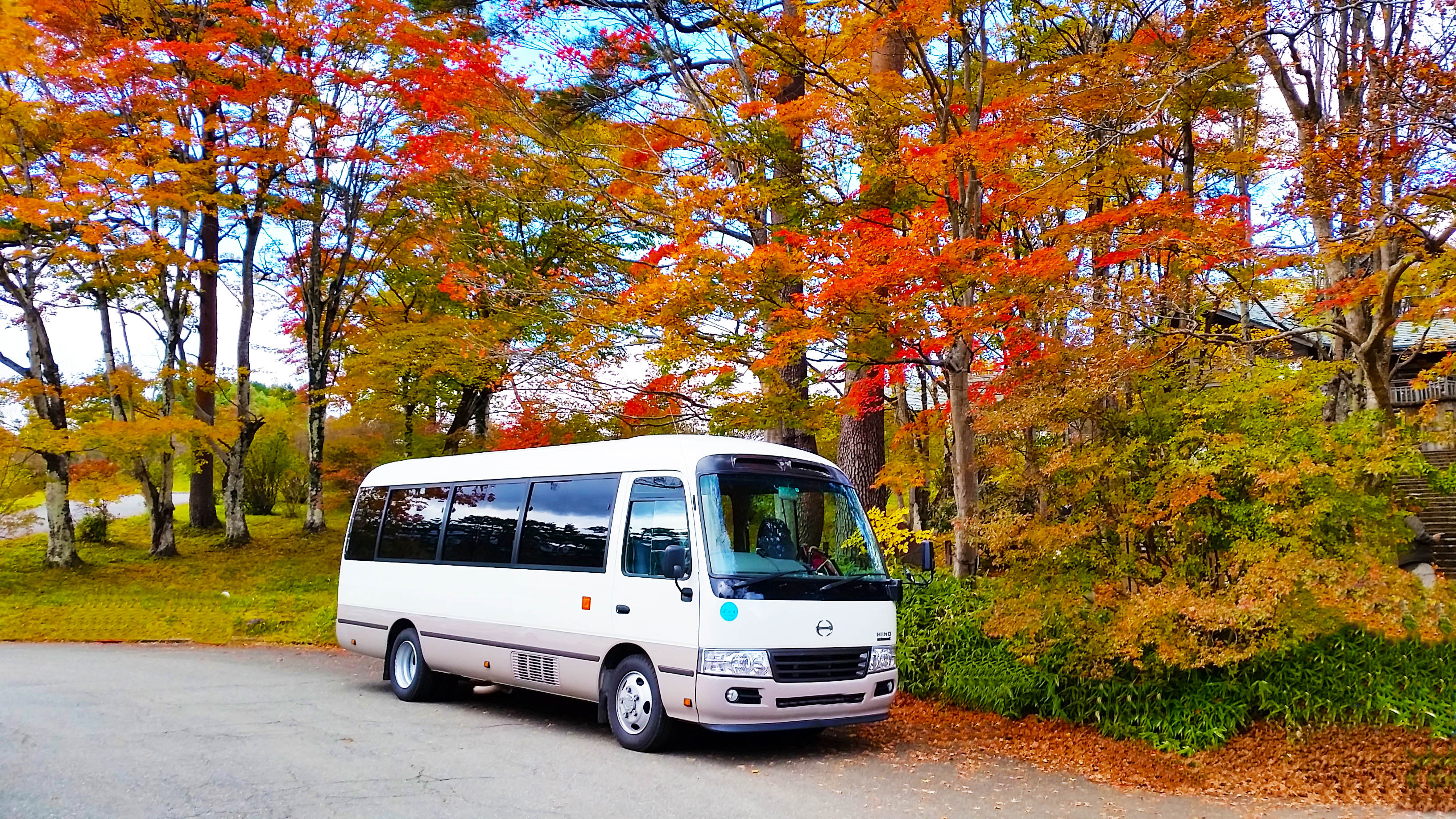 Edition MicroBUS | LuxuryExperience | Japan Royal Service