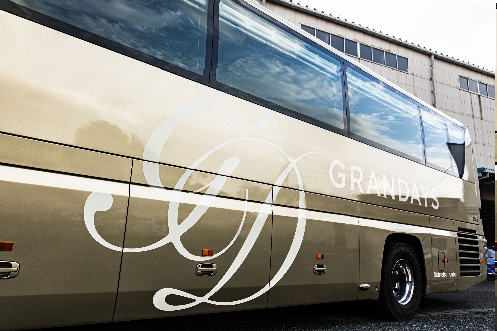 Luxury Bus Japan Tour Experience | GRAND CLASS BUS | Japan Royal Service